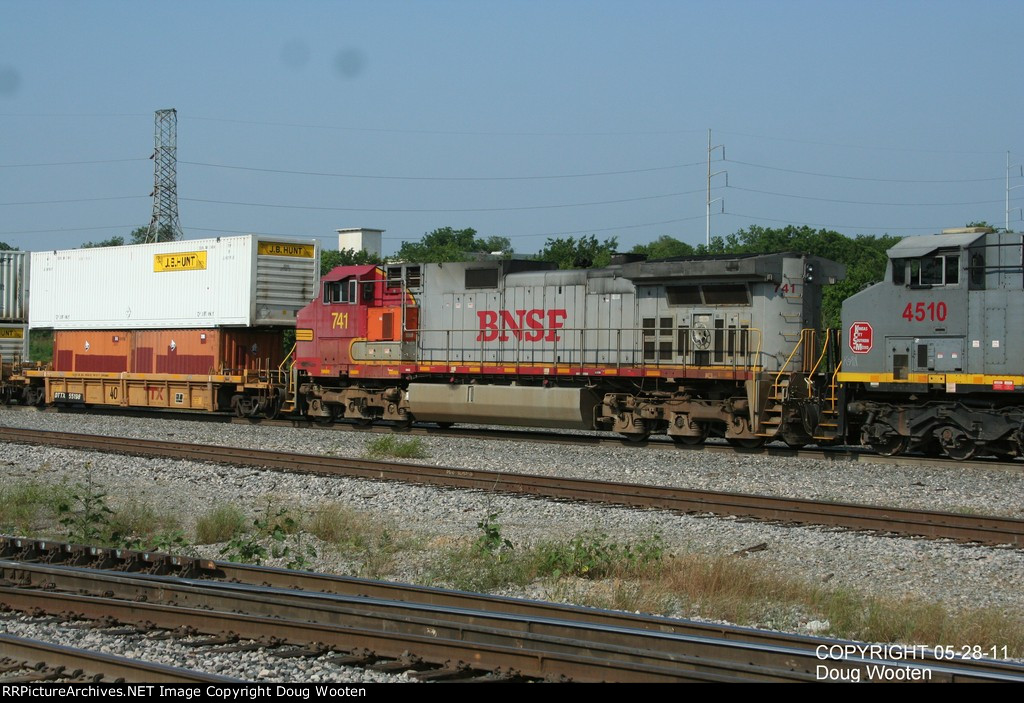 BNSF 741